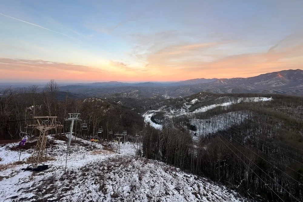 5 Ways to Enjoy Snow in the Smoky Mountains | Buddy's BBQ in Sevierville